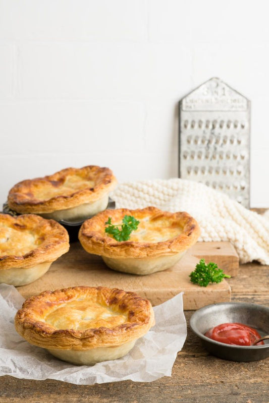 Classic Beef Pies Hand Made 20/ctn Frozen (3 days pre-order) Stirling ...